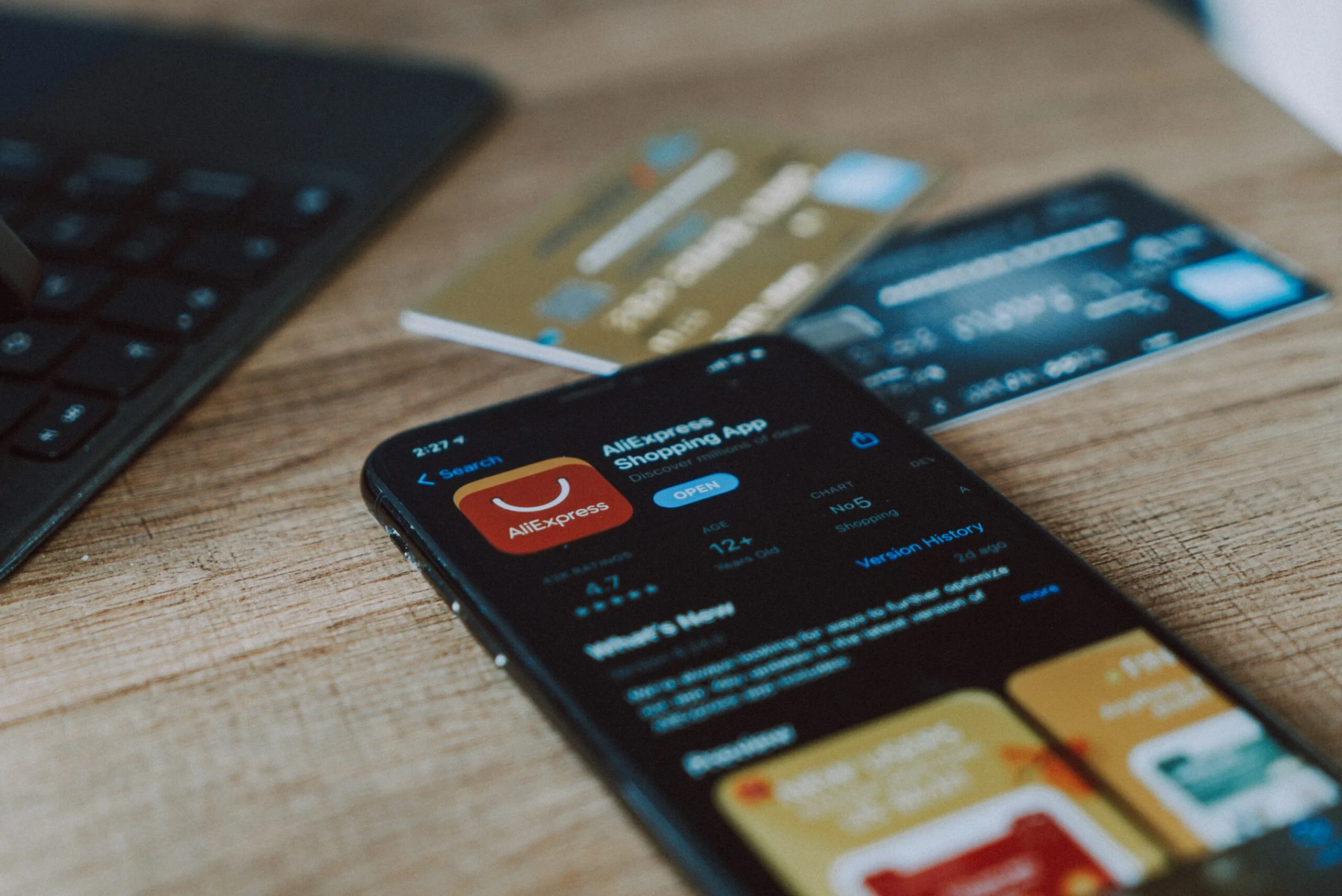 Is Your Online Shopping App Invading Your Privacy? | Confidence IT
